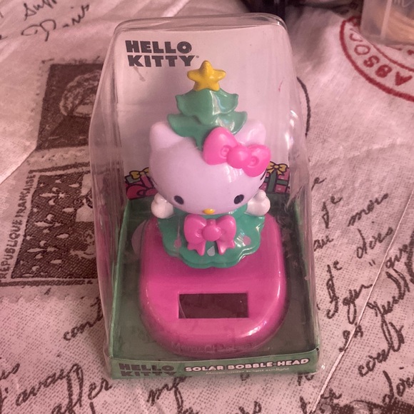 Sanrio | Other | Hello Kitty Solar Bobble Head Move Under Bright Sun ...